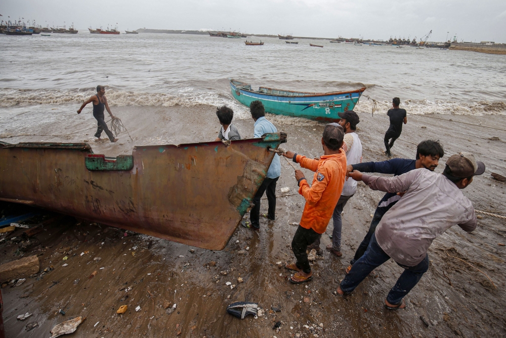 Cyclone Vayu Turns 'Very Severe', Gujarat Begins Evacuation In Coastal ...
