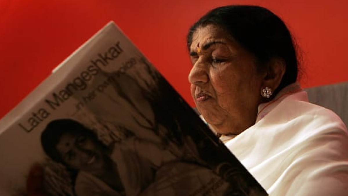 RIP Lata Mangeshkar: 10 Lesser Known Facts About The Legendary Playback ...