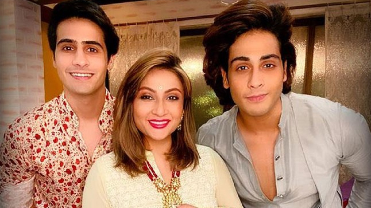 Urvashi Dholakia Tears Up Recalling How She Didn t Have 1500 For Her Son s School Fees urvashi-dholakia-tears-up-recalling-how-she-didn-t-have-1500-for-her-son-s-school-fees