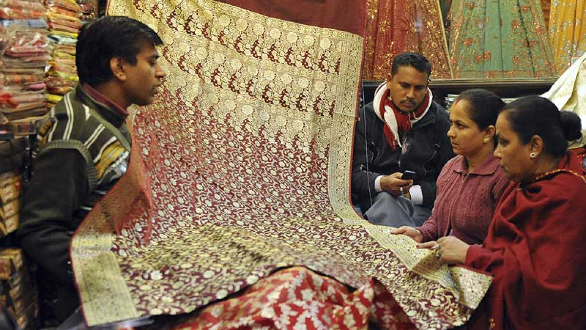 Zari Zardozi Artisans Weave A Tale Of Hope And Strength