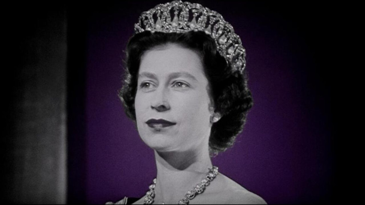 Remembering Elizabeth II, The Modern Queen