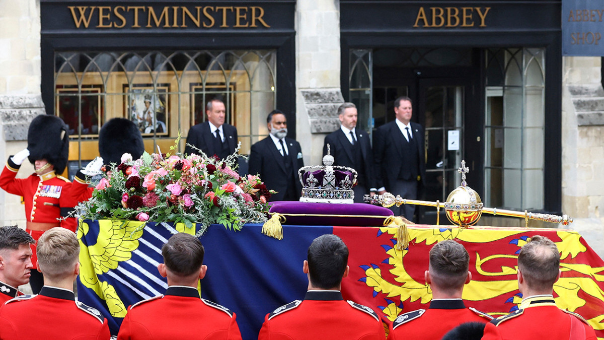 Queen Mother Coffin