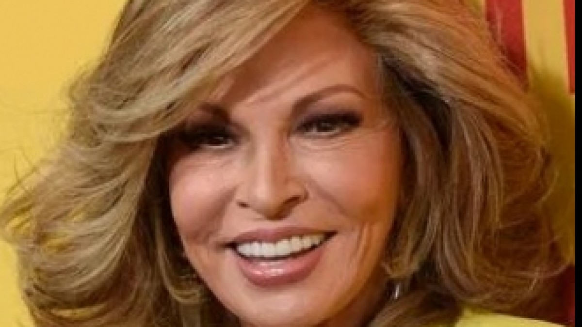 Racquel Welch, Hollywood Sex Symbol, Golden Globe Winnner, Dies At 82