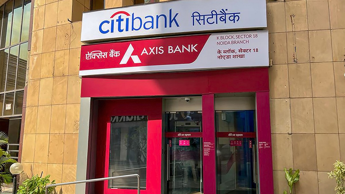 Axis Bank Images