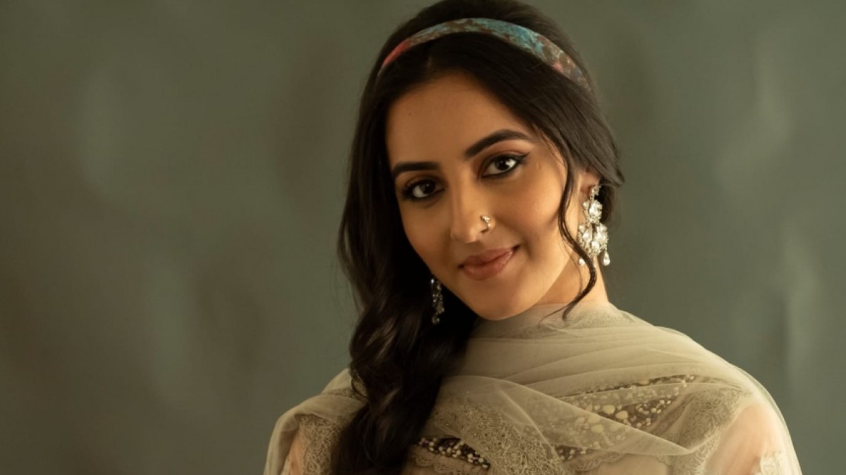 'Gadar 2' Actress Simratt Kaur Randhawa On Getting Trolled For Her Bold ...