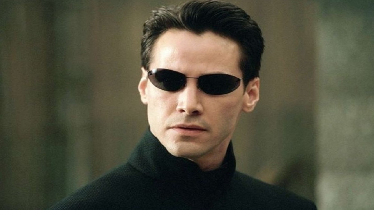 Keanu Reeves Kept Spinal Injury Secret So He Didn't Lose 'The Matrix'